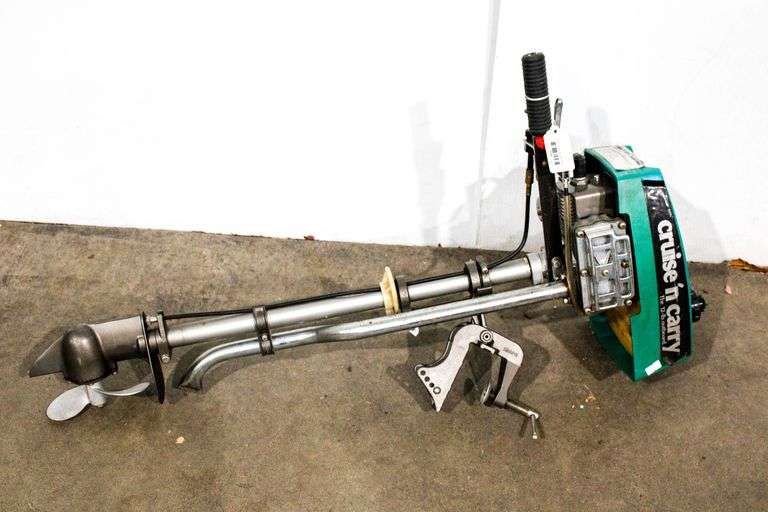 Vintage HMC Cruise'n Carry 12-lb. 2-Cycle 1.5HP Outboard Boat Motor ...