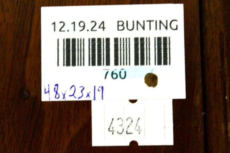 Matchbook Veneer Cedar Chest / Hope Chest with Lift-up Accessories Tray ...