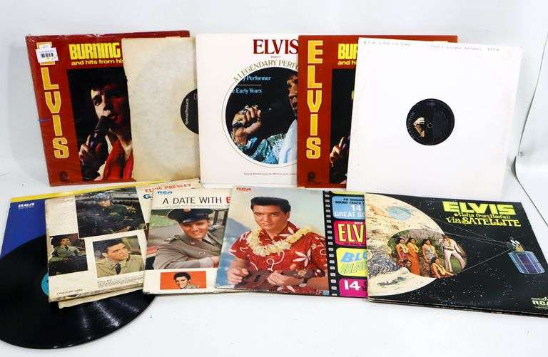 Vintage Elvis Presley Albums / Records - Bunting Online Auctions