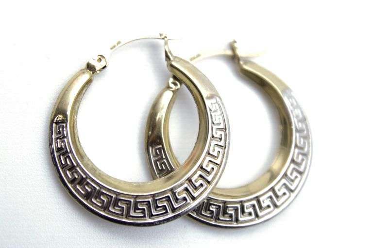 10 KT Gold Greek Key hoop Earrings snap bar closure, in a gift box ...