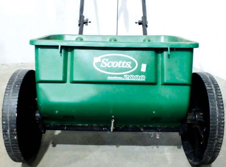 Scotts AccuGreen 2000 Drop Spreader - Bunting Online Auctions