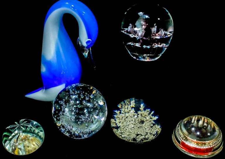 Fabulous Art Glass Paperweights & Sculpture Collection: Paperweight ...