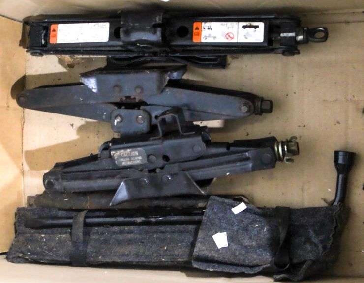 Car Jacks- Box of 5 - Bunting Online Auctions