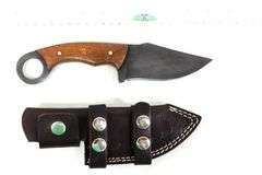 Premium Utility Knife Hunting Knife with Sheath - Bunting Online Auctions