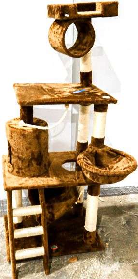 Pet Club Cat Play Activity Tower - Consignor Contributes is Brand New ...