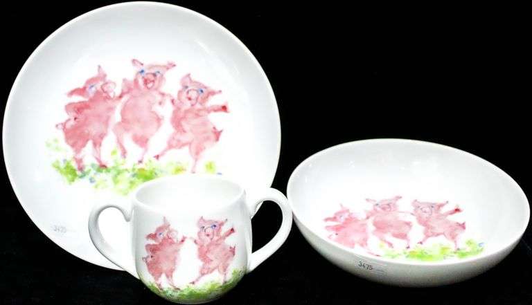 Tiffany & Co "Dancing Pigs" ©2002 Tableware - Bunting Online Auctions