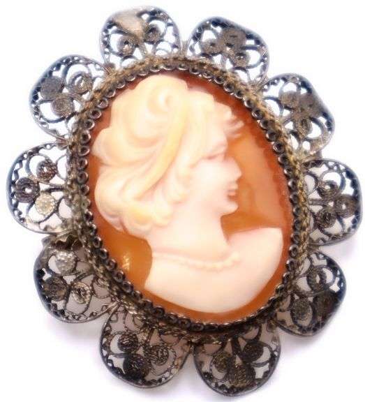 Antique Signed 800 Silver Cameo Pendant / Brooch. - Bunting Online Auctions