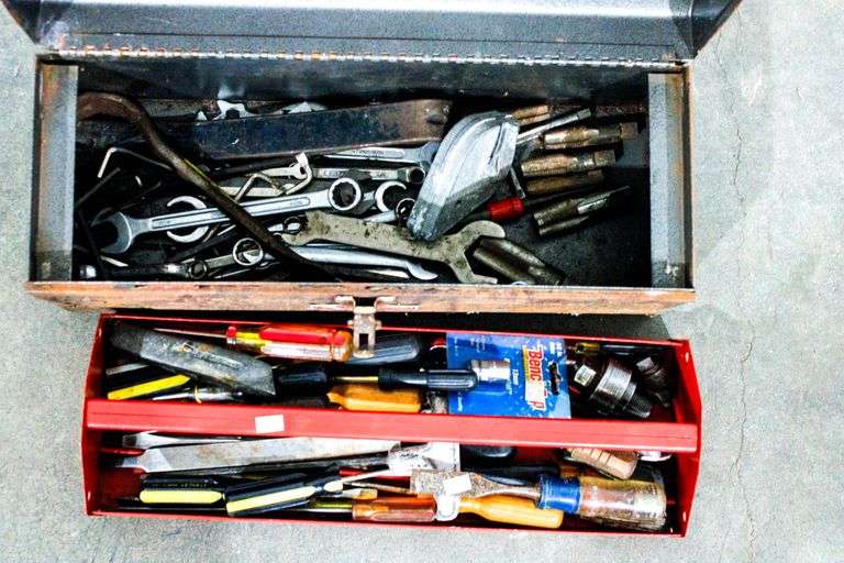 Vintage Master Mechanic Professional Toolbox - and - Contents - Bunting ...