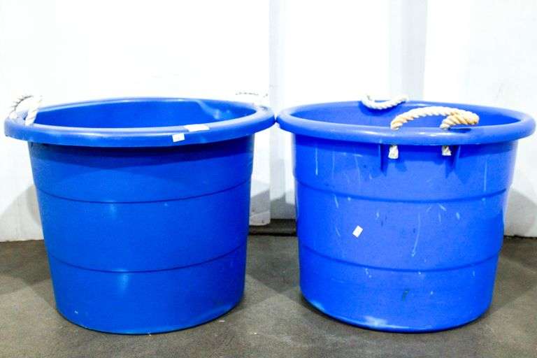 United Solutions Extra Large Rough and Rugged Tub With Rope Handles in ...