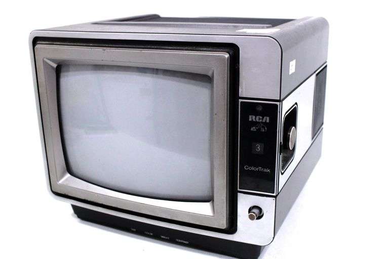 RCA Portable Retro Gaming Television - Vintage 1980s - Bunting Online ...