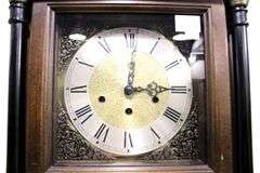 Ridgeway Pendulum Wall Clock - 17 x 8 - Bunting Online Auctions