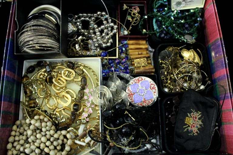 Gold, Silver, Vintage, Newer - Huge Jewelry Collection. - Bunting ...