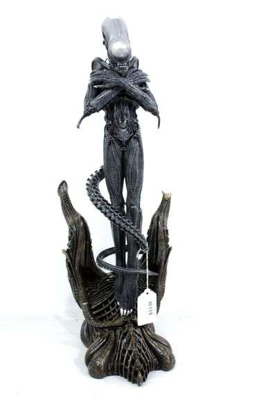 Alien Internecivus Raptus Numbered 1853/2000 Limited Edition Statue ...