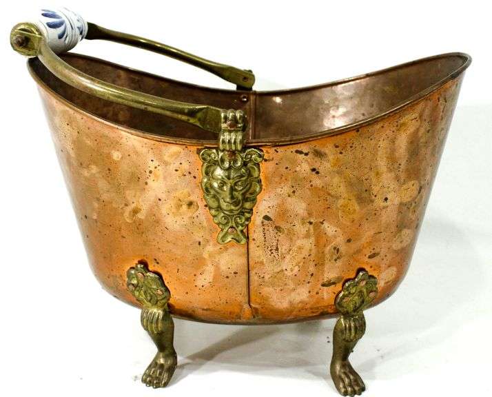 Vintage Footed Brass Lion Head Bucket / Planter. 13x15x10 - Bunting ...