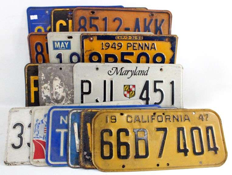 Vintage Vehicle License Plates - Bunting Online Auctions