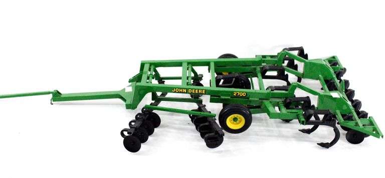 John Deere Mulch Ripper by Ertl - Bunting Online Auctions