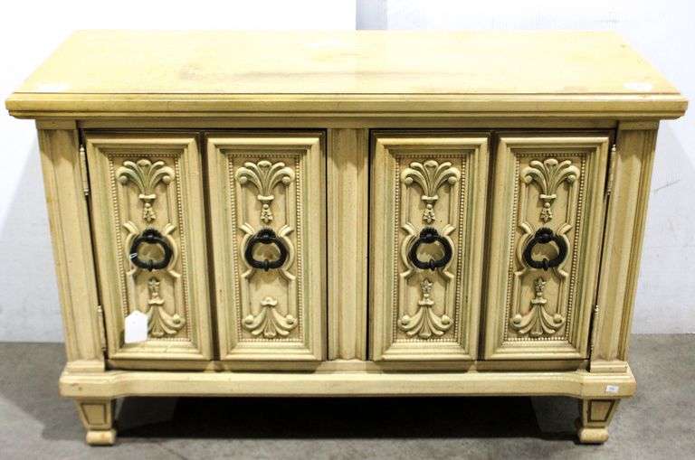 Vintage Broyhill Hollywood Regency Buffet / Credenza - Bunting Online ...