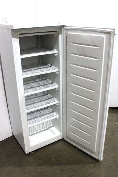 Thompson TFRF690 6.5 Cu Ft Upright Freezer - 56 x 22 x 23 WAREHOUSE Row ...