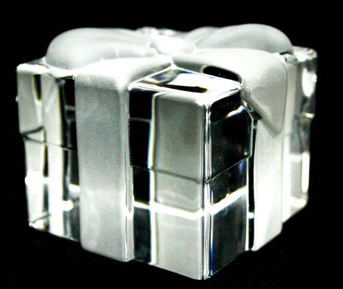 Tiffany & Co. Crystal Gift Box Frosted Bow Paperweight Made in Germany ...