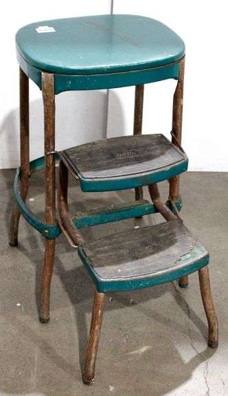Vintage Cosco Step Ladder Stool - Bunting Online Auctions