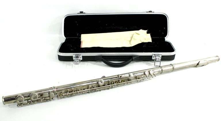 Simba Silver Flute with Case. - Bunting Online Auctions