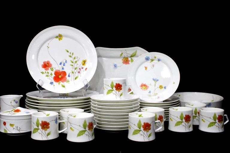 Mikasa "Just Flowers" Bone China Tableware Made in Japan - Bunting ...