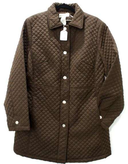 White Stag Jacket Size XL - Bunting Online Auctions