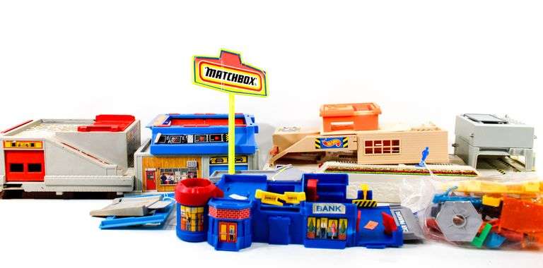 Matchbox Mini Car Accessories and More - Bunting Online Auctions