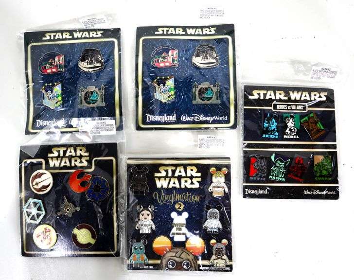 Disney Star Wars Collectible Pins - Bunting Online Auctions