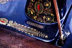 Beautiful Singer Model 27 Lockstitch Treadle Sewing Machine Produced by ...