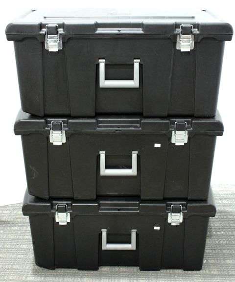 Storage Chests with Hinged Lids - Bunting Online Auctions
