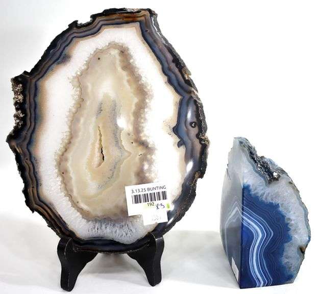 Nature's Art Sculptures: Sliced Geodes with Display Stand - Bunting ...
