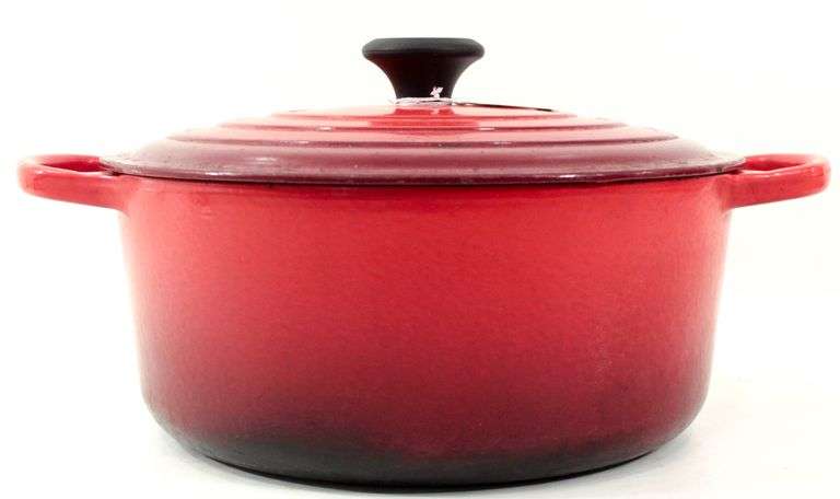 Le Creuset 28 Cast Iron Dutch Oven Chili Red with Lid. - Bunting Online ...
