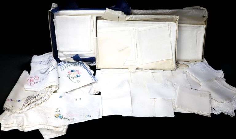 Vintage Hand Finished Linens and More - Bunting Online Auctions