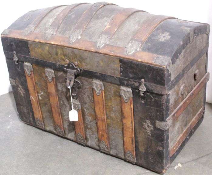 Antique Dome Lid Storage Transport Trunk - 34 x 18 x 26 - Bunting ...