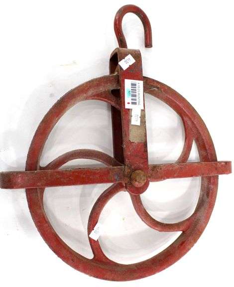 Antique Cast Iron Durbin Durco Well Pulley Wheel - Bunting Online Auctions