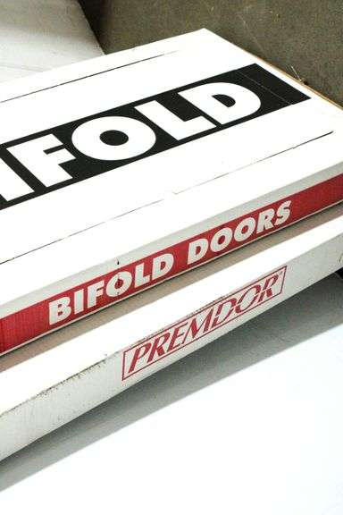 Premdor 3/0 36" Bifold Doors. 82x19x3 - Bunting Online Auctions