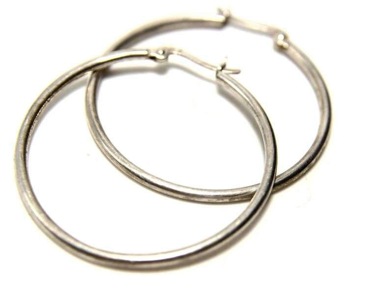 Sterling Silver hoop Earrings, snap bar closure. - Bunting Online Auctions