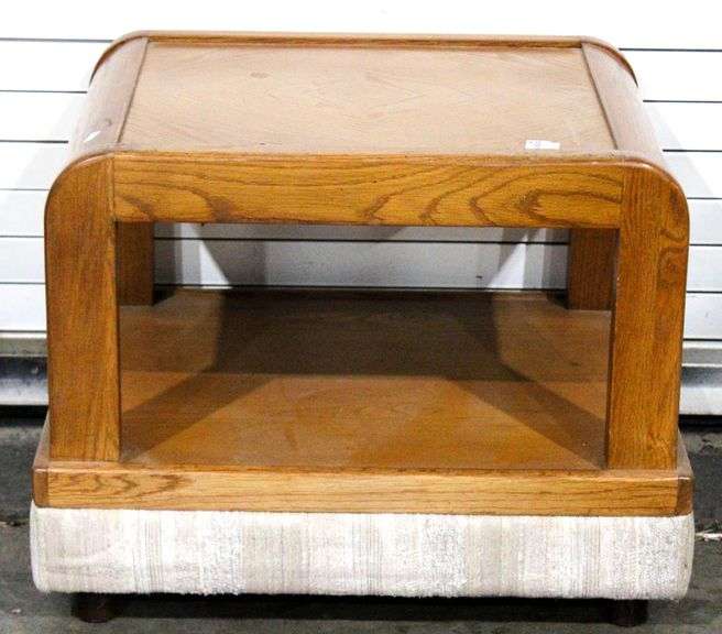 MCM Side Table - Bunting Online Auctions