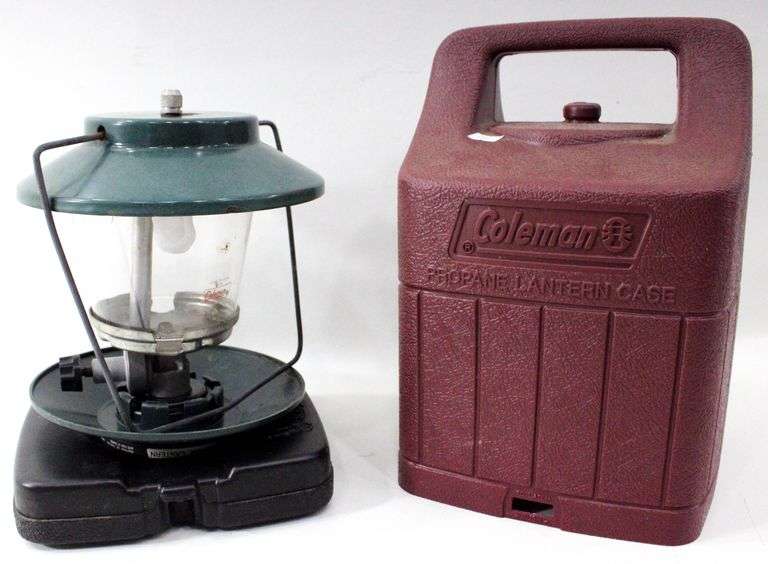 Coleman Propane Lantern & Case. - Bunting Online Auctions