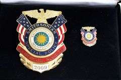 Smithsonian Institution Special Police Metal / Badge and Label Pin "A ...