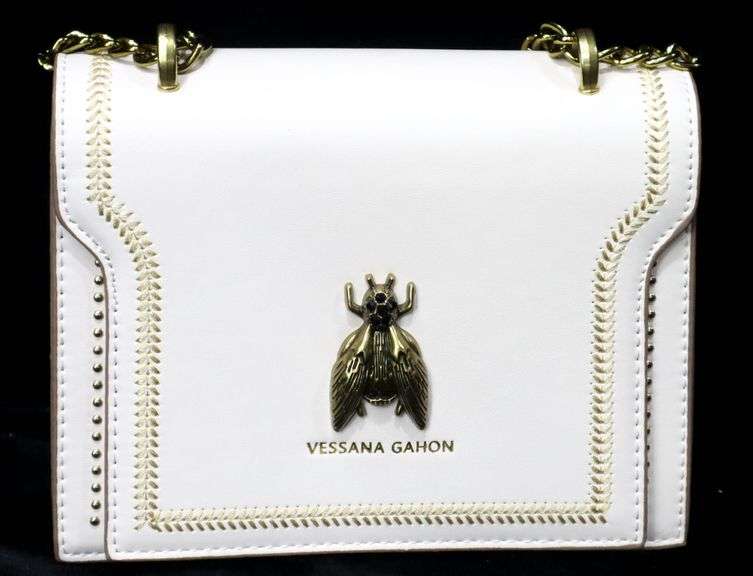 Vassana Gahon Gold Chain Strap Shoulder Handbag. - Bunting Online Auctions