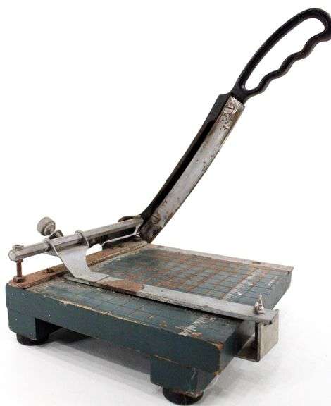 Vintage Industrial Paper Cutter - Made in USA - Bunting Online Auctions