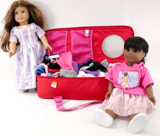 American Girl Dolls with Clothes and Accessories - Bunting Online Auctions