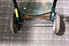 Hand Cart - Frame Capacity 300 Pounds - Bunting Online Auctions