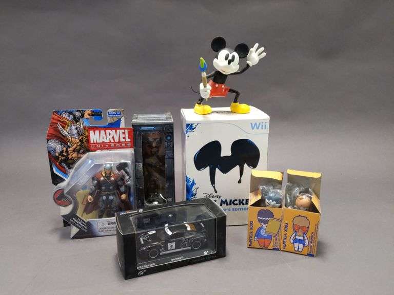 Mixed Figurines. Epic Mickey (no game), Marcus Munitions, Gran Turismo ...