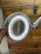 Articulating Magnifying Glass with Working Light - Bid On Estates ...