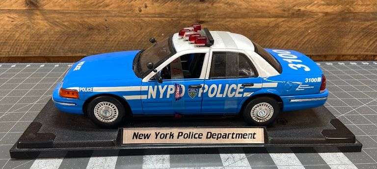 NYPD Model Car by MotorMax - Bid On Estates Auction Services