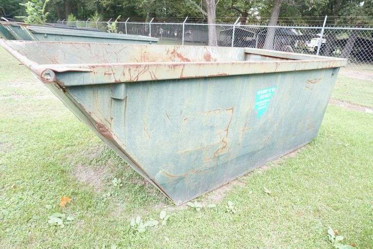 8 Yard Commercial rearload container - Bonnette Auctions