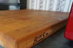 Butcher Block / Oster Trash - Bonnette Auctions